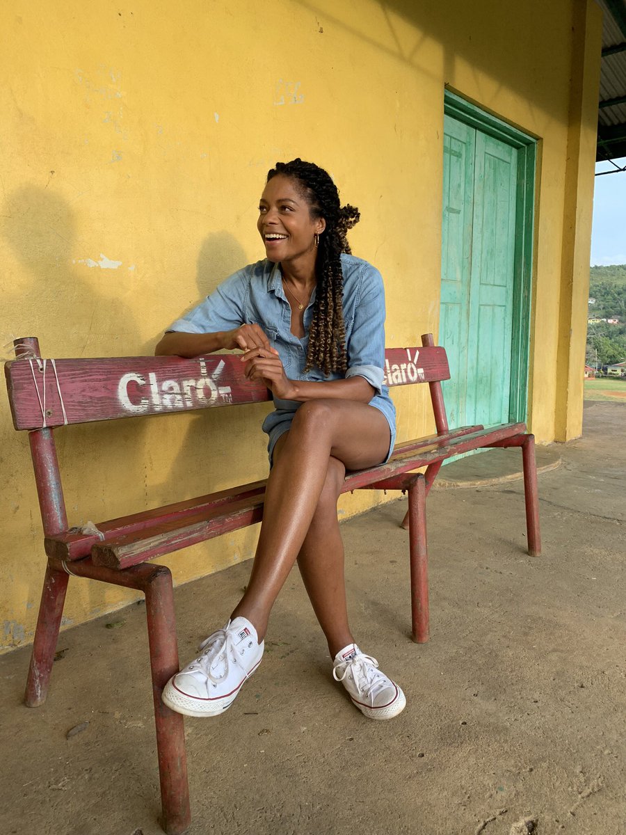 Naomie Harris Legs