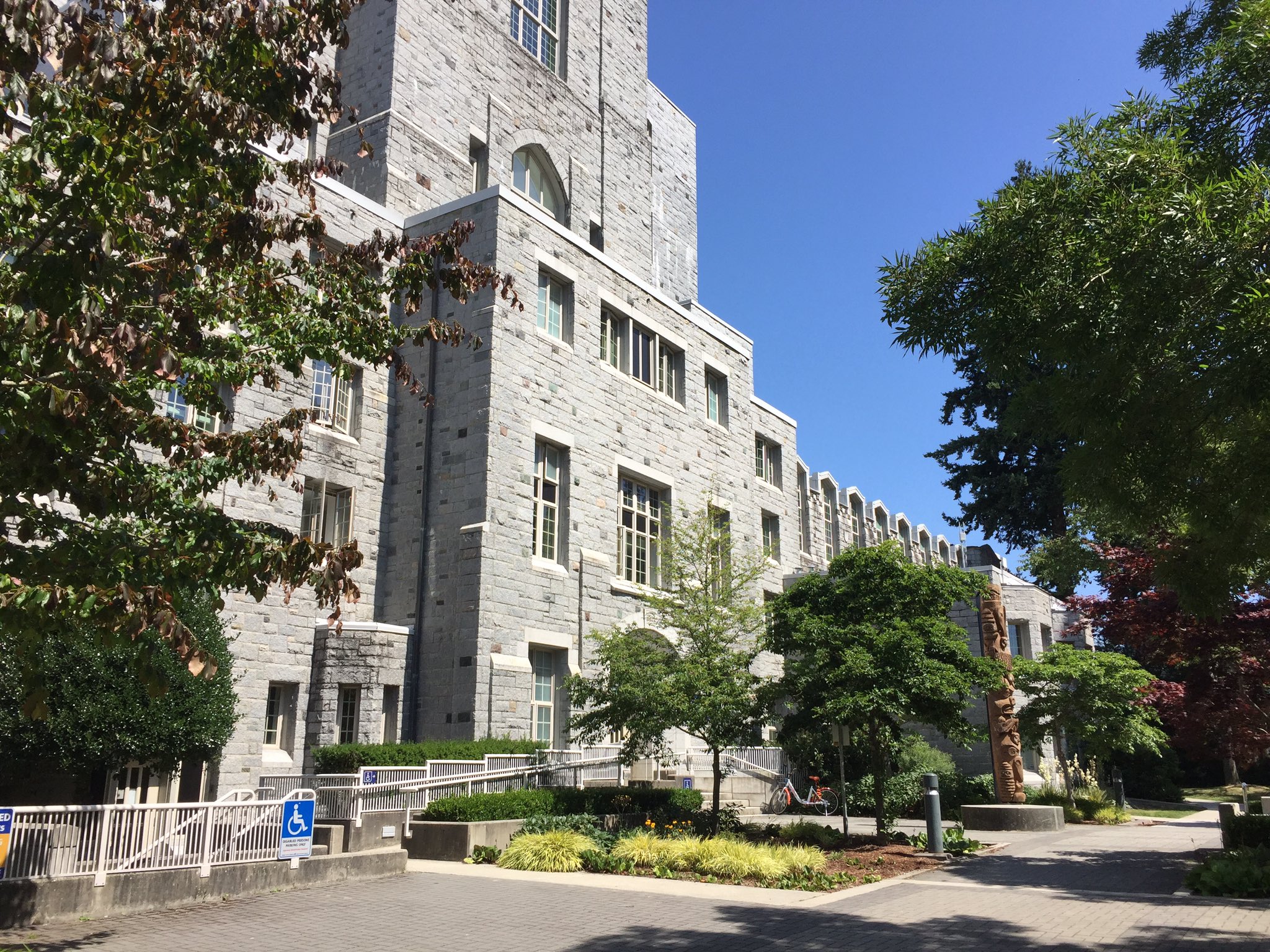 Claudio Ferraz on Twitter: "New job, new building, new view. Very happy to join the @ubcVSE…