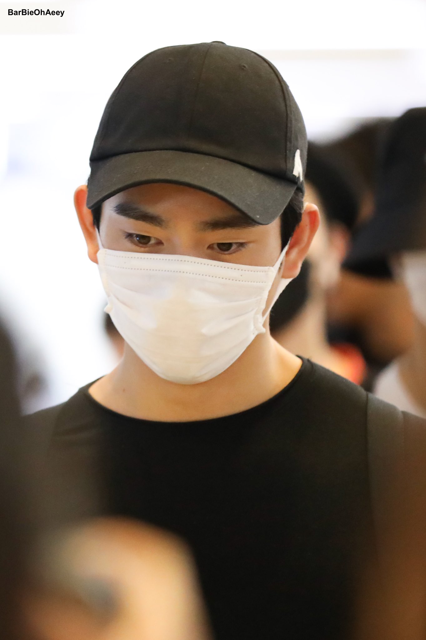 BB_OA คุณแม่นี่เอง 🐽 on Twitter: "190729 GMP 🛫️ น้องจินยองงงงง แค่ตาก้อน่ารักแล้วว 🥰 #Jinyoung ...
