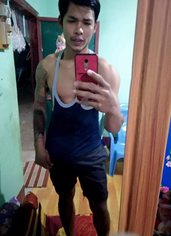 Moe Thauk Oo on Twitter: "အ႐ူးထၾကည့္တာ😁😁 ၾကည့္ေကာင္းရဲ႕လားဗ်ာ...??? M.T.O###☂☂☂ https://t.co ...