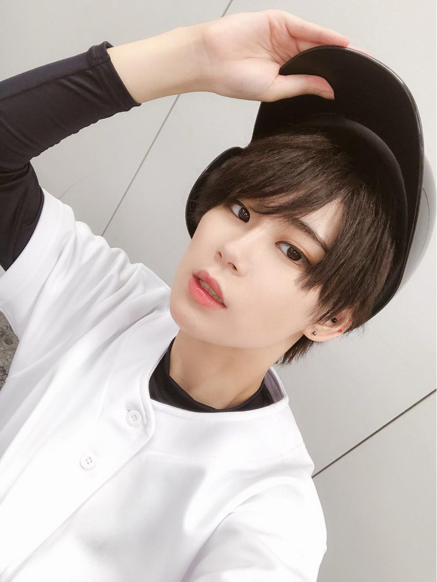 紅竜 真咲〈風男塾〉 On Twitter きれいな顔してるだろ。 ウソみたいだろ。 生きてるんだぜ。 それで…。 全国17箇所で