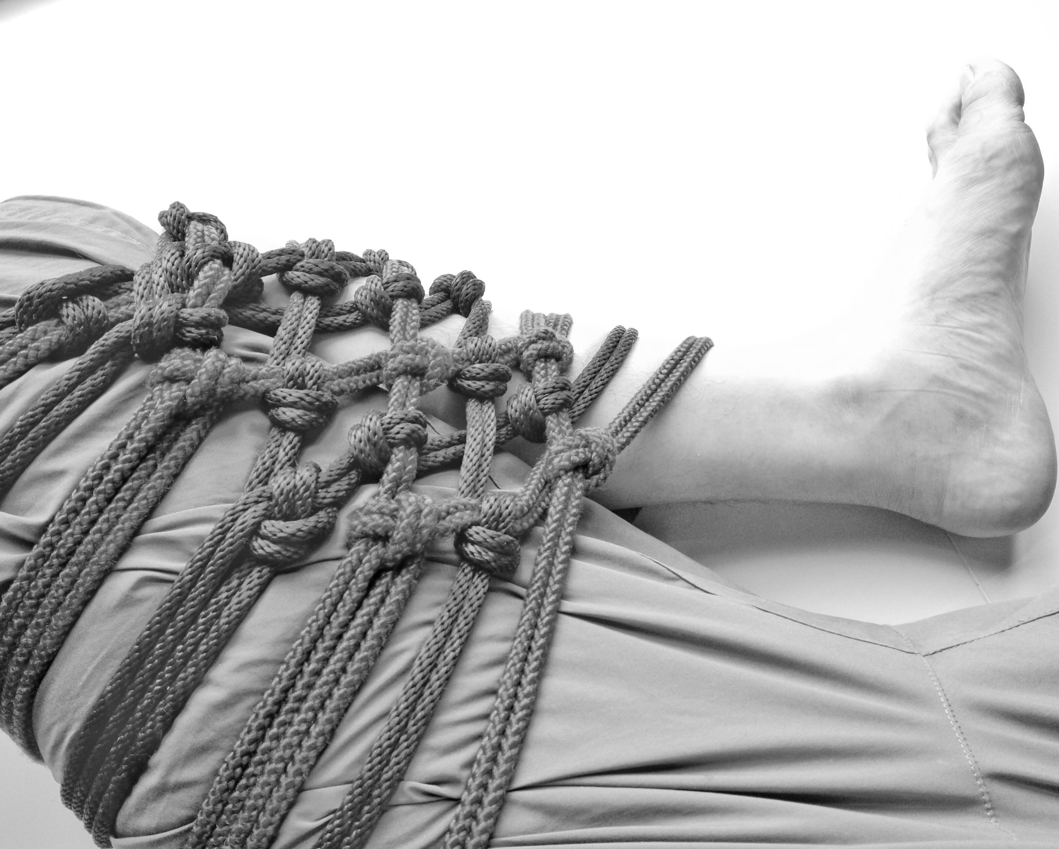 Topp (`~`) Shibari on Twitter: "Morning rope practice, more knots the merrier #shibari #kinbaku ...