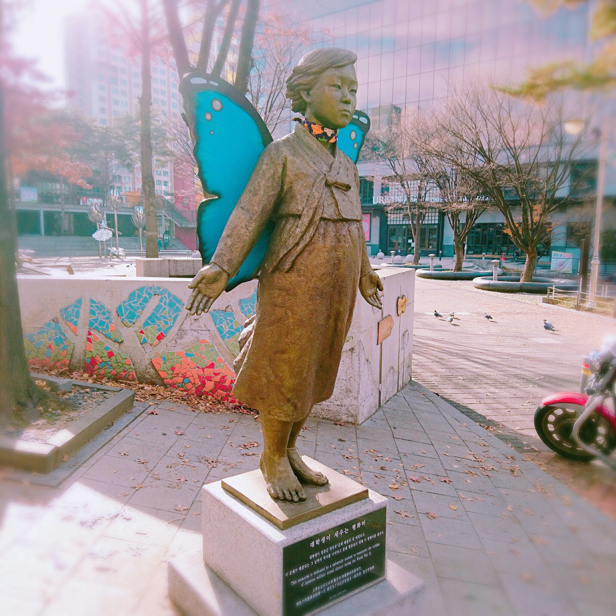 仁藤夢乃 Yumeno Nito on Twitter: "Colaboでは「慰安婦」にされた女性たちの証言に「私も同じだ」と女の子たちが共感し、児童買春の実態を伝える「私たちは『買われた』展 ...