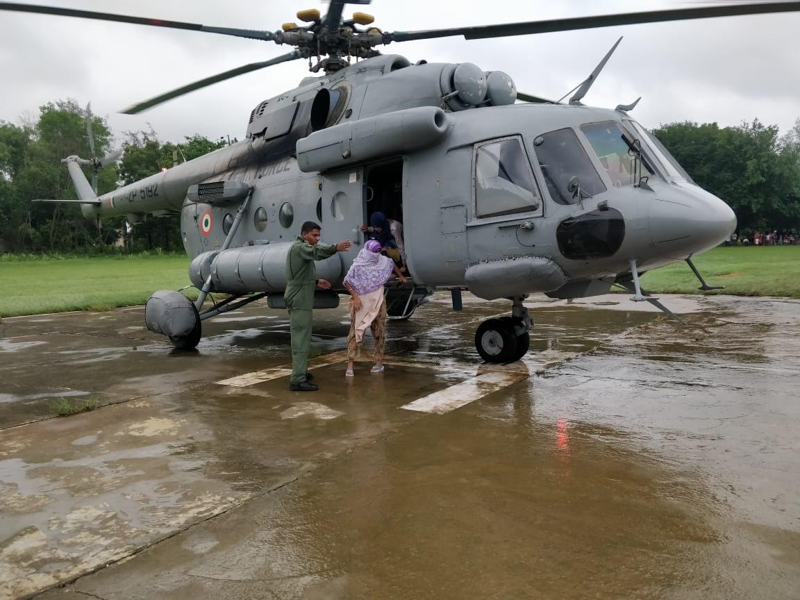 13 air lifted in flood hit Mangrol taluka of South Gujarat | DeshGujarat