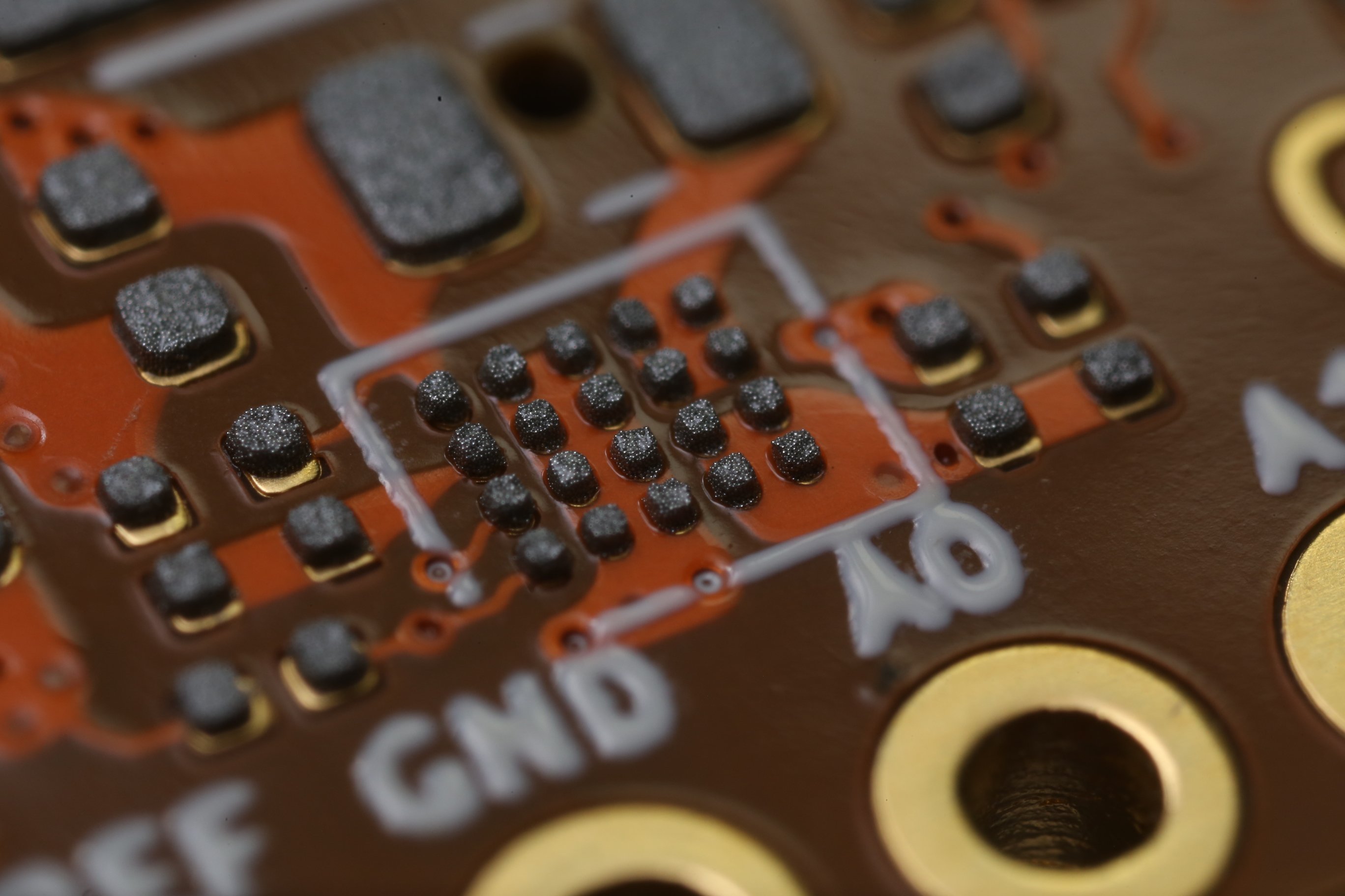 Greg on Twitter: "The OrangeCrab! A Lattice ECP5 based FPGA mini development board in a Feather ...