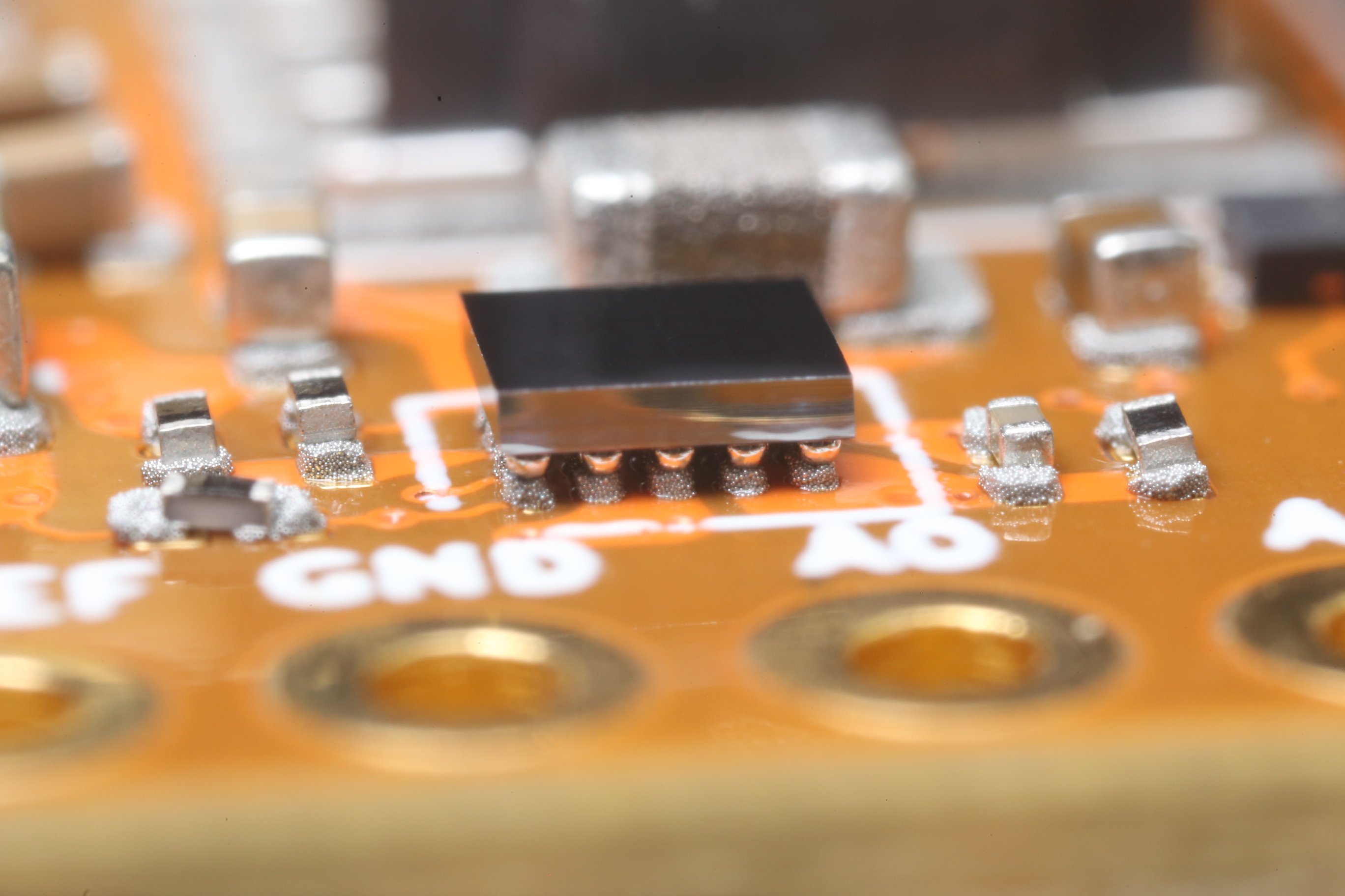 Greg on Twitter: "The OrangeCrab! A Lattice ECP5 based FPGA mini development board in a Feather ...