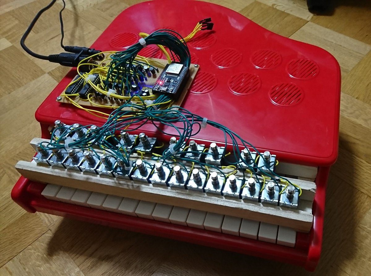 ゆーmidi音源完成しました On Twitter Raspberrypi(python)から始まり、 →esp32 Devkitc(esp Wroom 32、micropython
