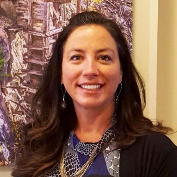 Laura Chartrand's Instagram, Twitter & Facebook on IDCrawl