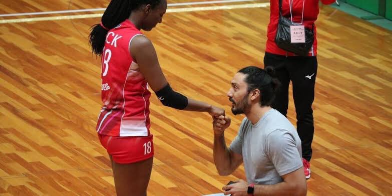 Rate female Kara Boğa, Sinead Jack-Kısal