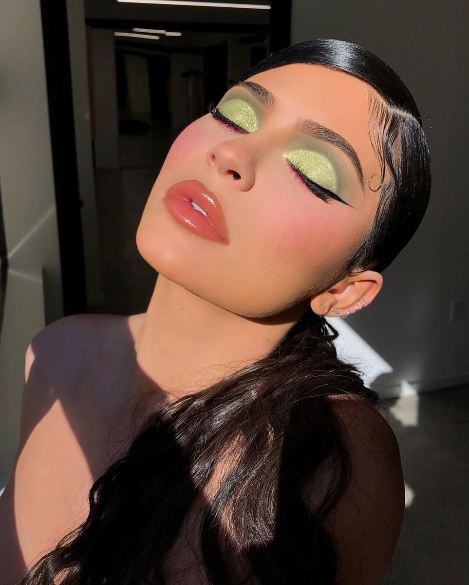 Glam by Ariel using the BIRTHDAY COLLECTION eyeshadow palette, new ...