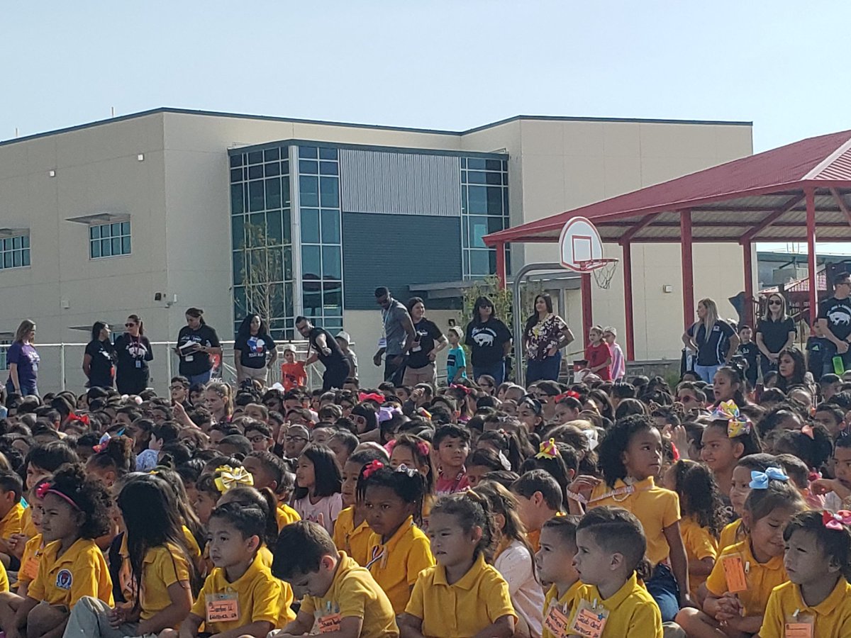 Albert Mendoza (@Library_JCE) | Twitter