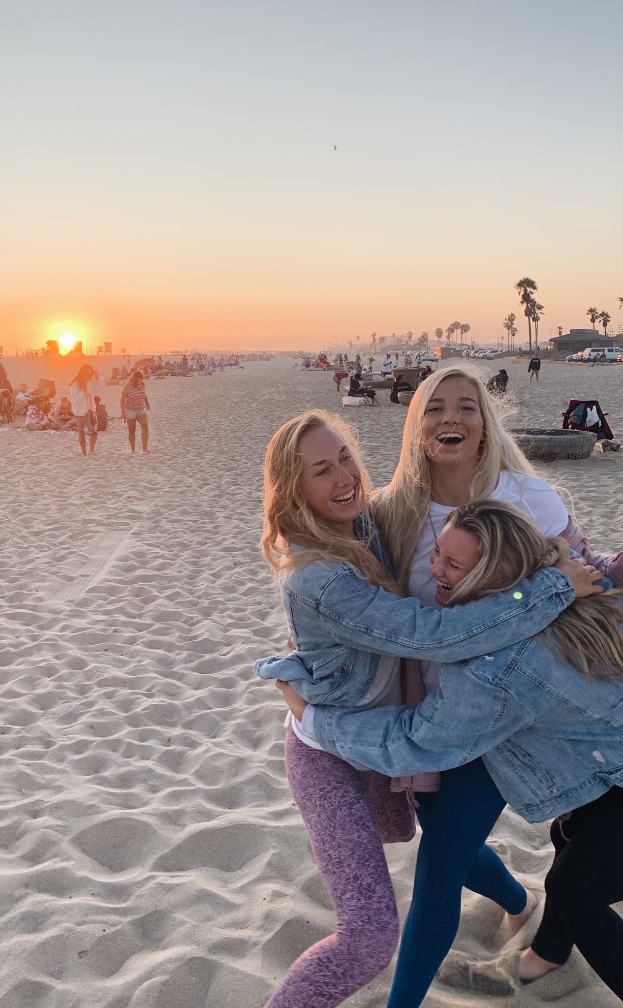 Best Friend Beach Tumblr