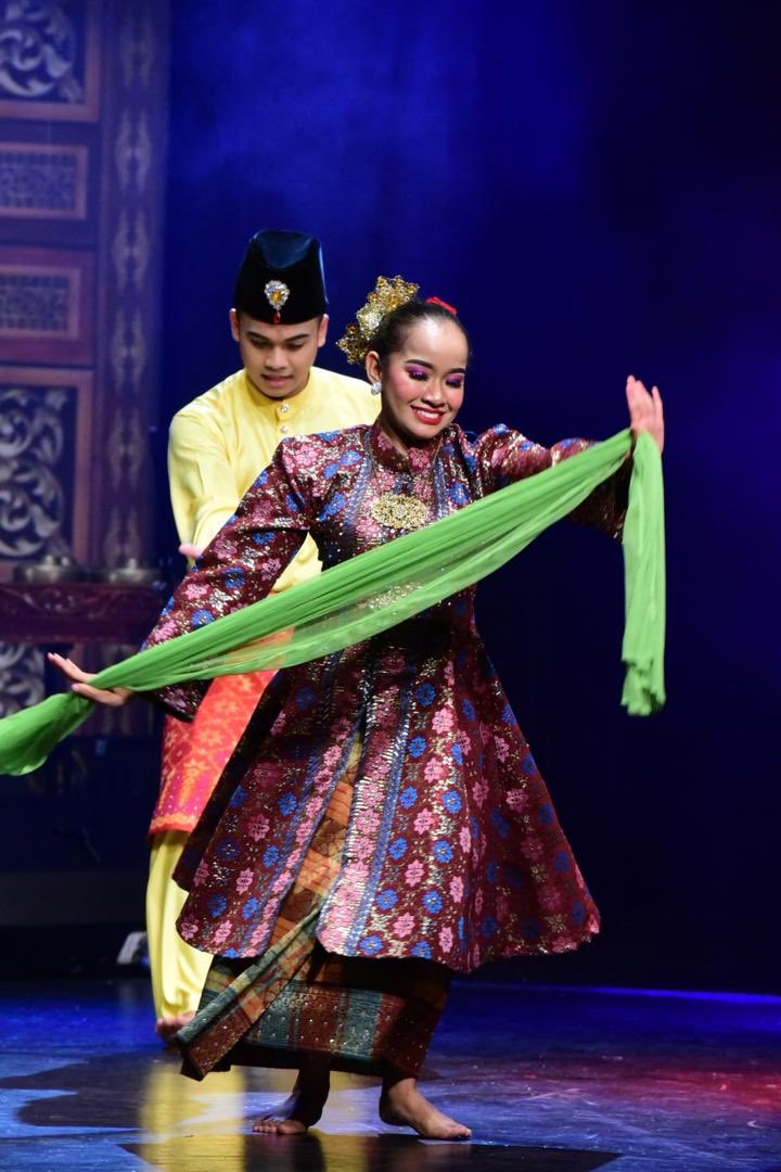 tarian tradisional melayu inang