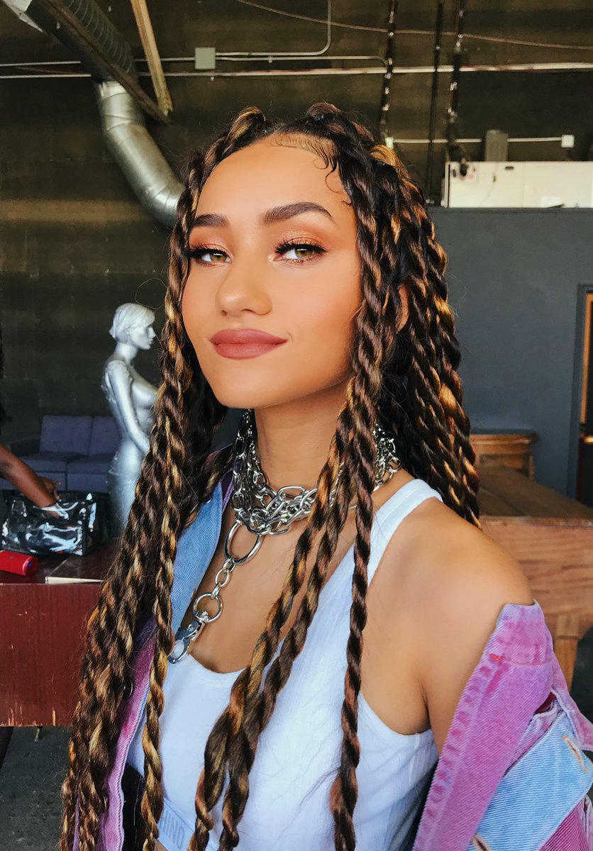 Skylar Stecker's Instagram, Twitter & Facebook on IDCrawl