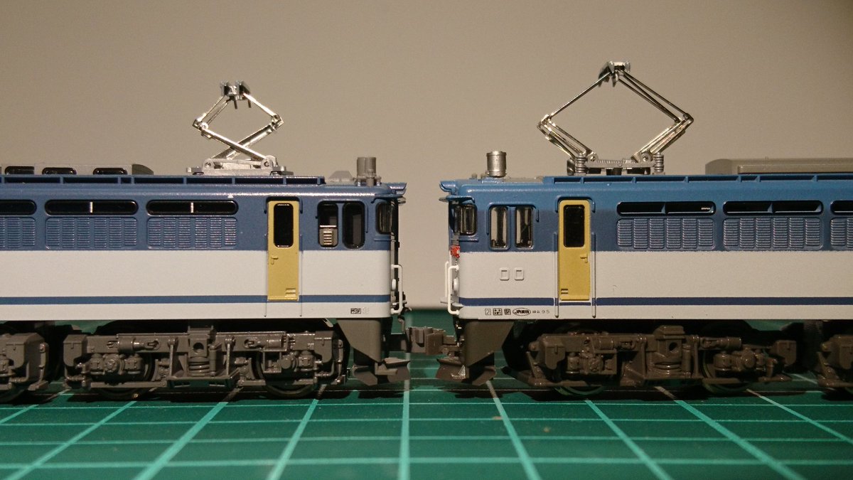 yukemuri_works on Twitter: "今回はKATOのEF65PF新旧貨物色を並べてみました 右または上が3019-6、1000番台前期形JR貨物色 左または下が3061-4 ...