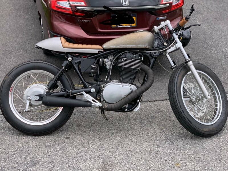 Suzuki Boulevard S40 Cafe Racer