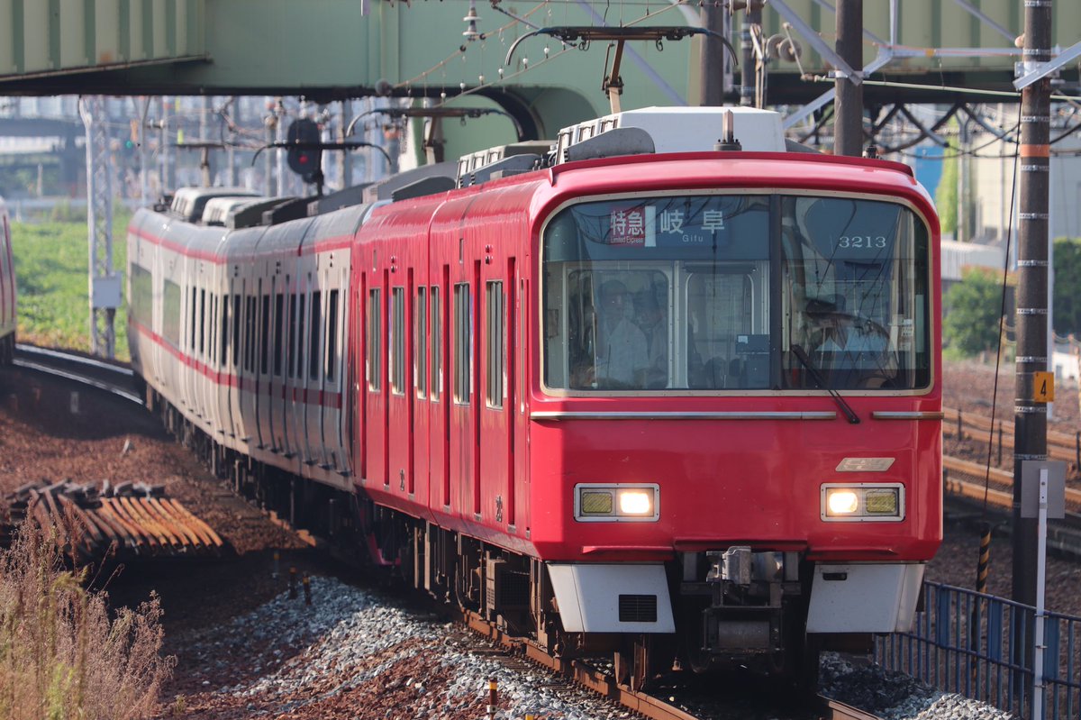 【鉄道】名鉄3104Fも特急仕様の新塗装へ（2本目） - Togetter [トゥギャッター]