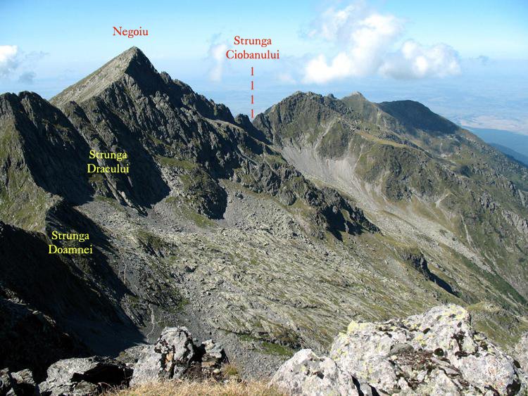 Negoiu Peak