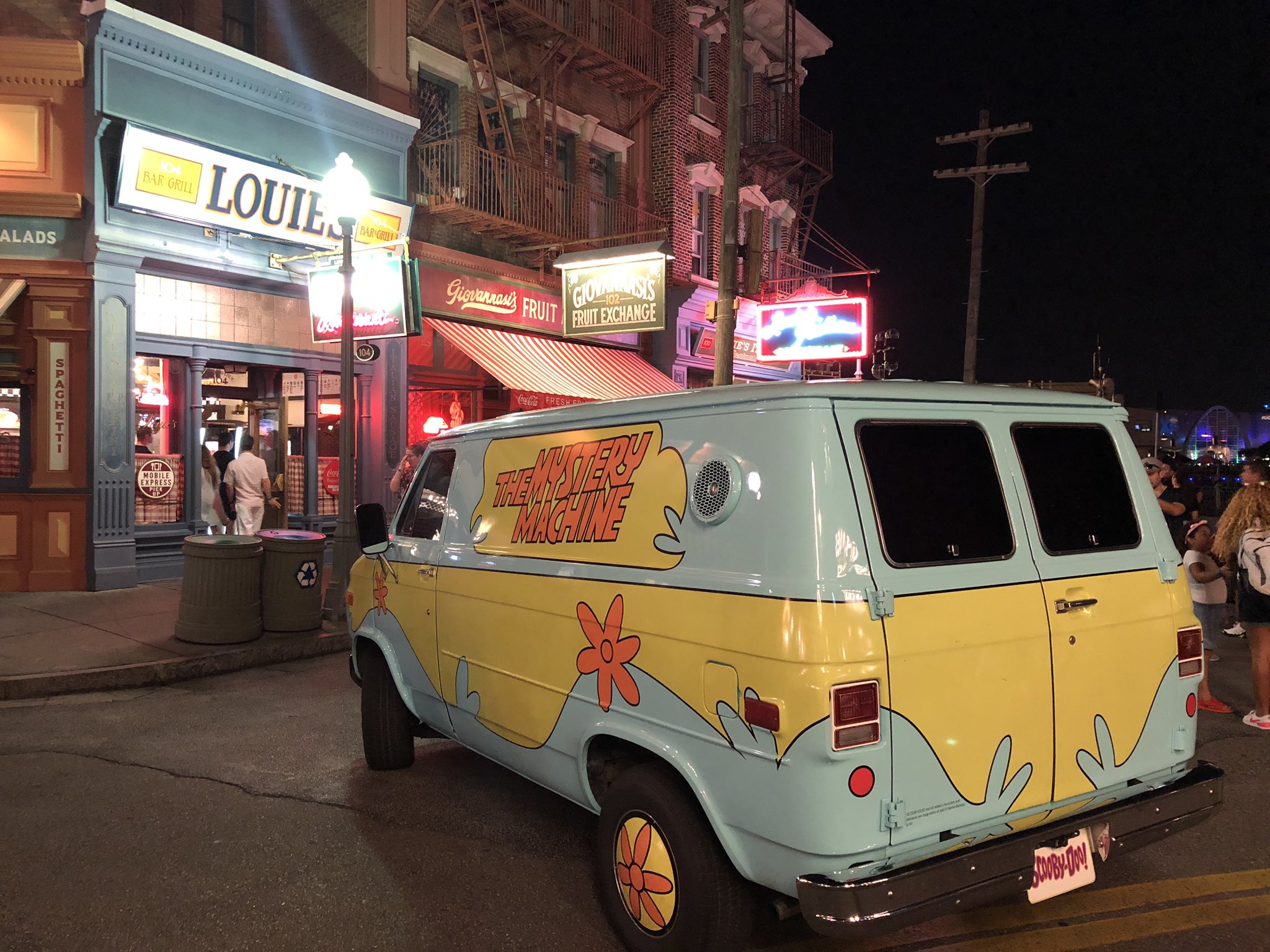 Scooby Doo Curse Of The Lake Monster Mystery Machine