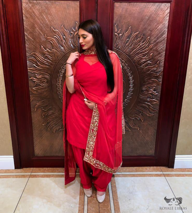 Punjabi Jatti In Suit