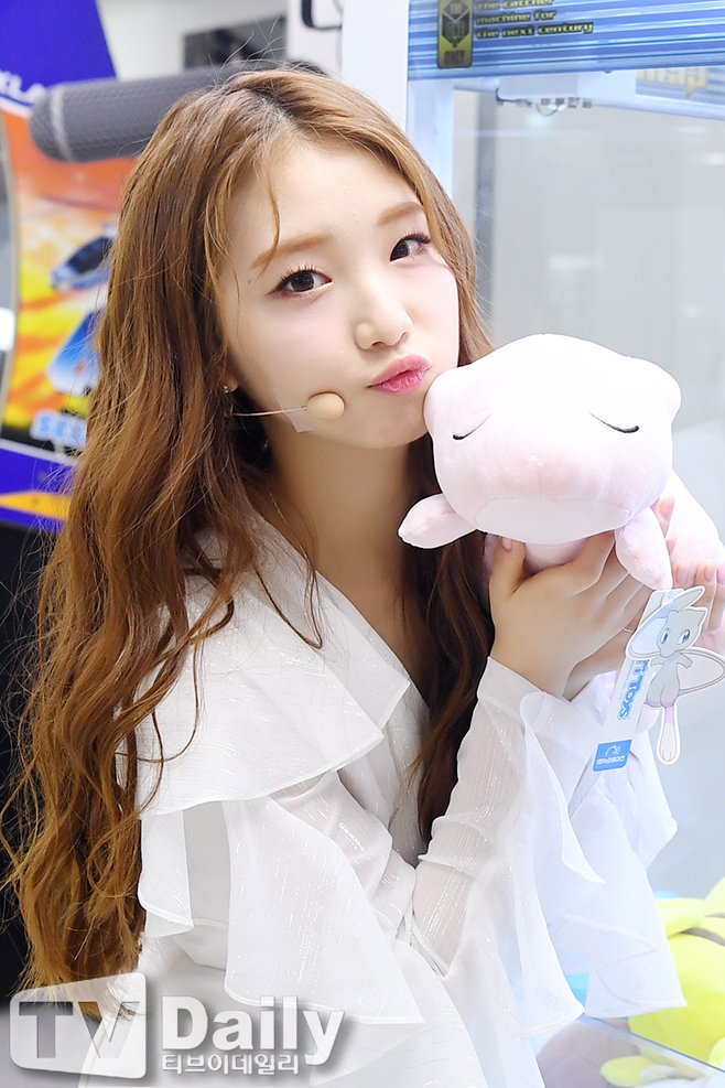 💫 Orrery/nim 🔀 on Twitter: "More from tvdaily #SORIBADA_LOONA https://t.co/H2CbYVyH5I" / Twitter