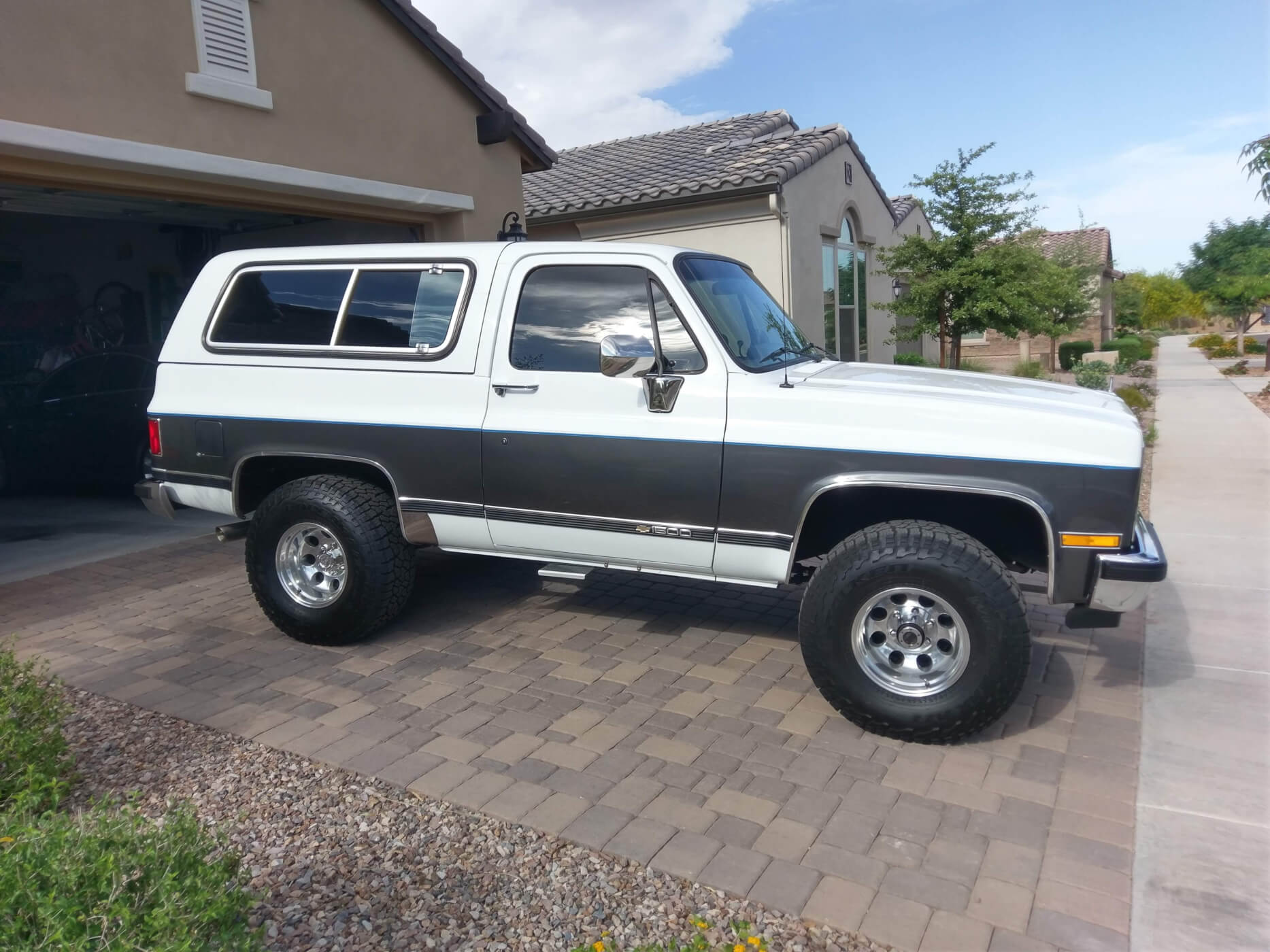 89 Chevy Blazer White