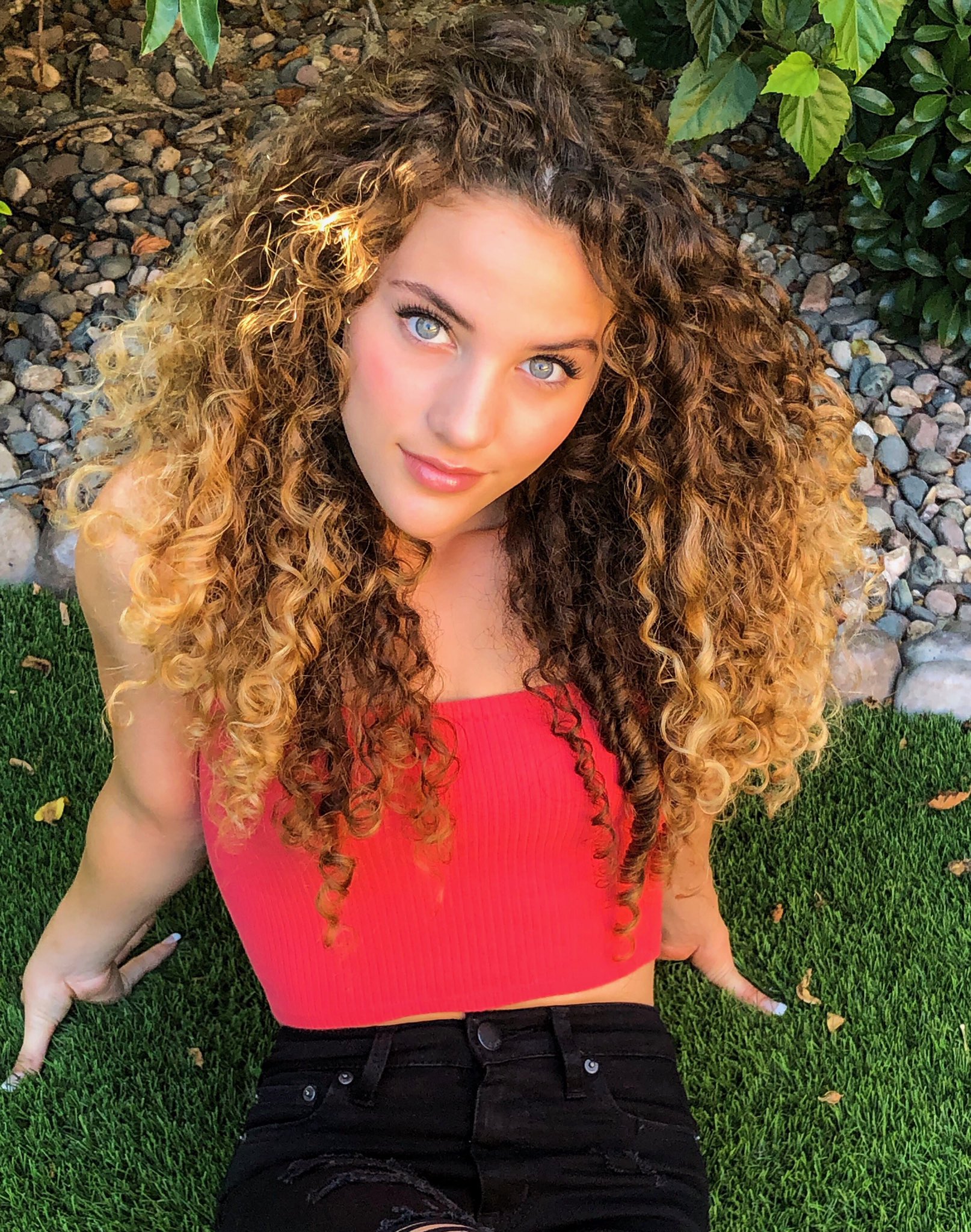 What is sofie dossi zodiac sign 60 photos - Youhoroscope.com