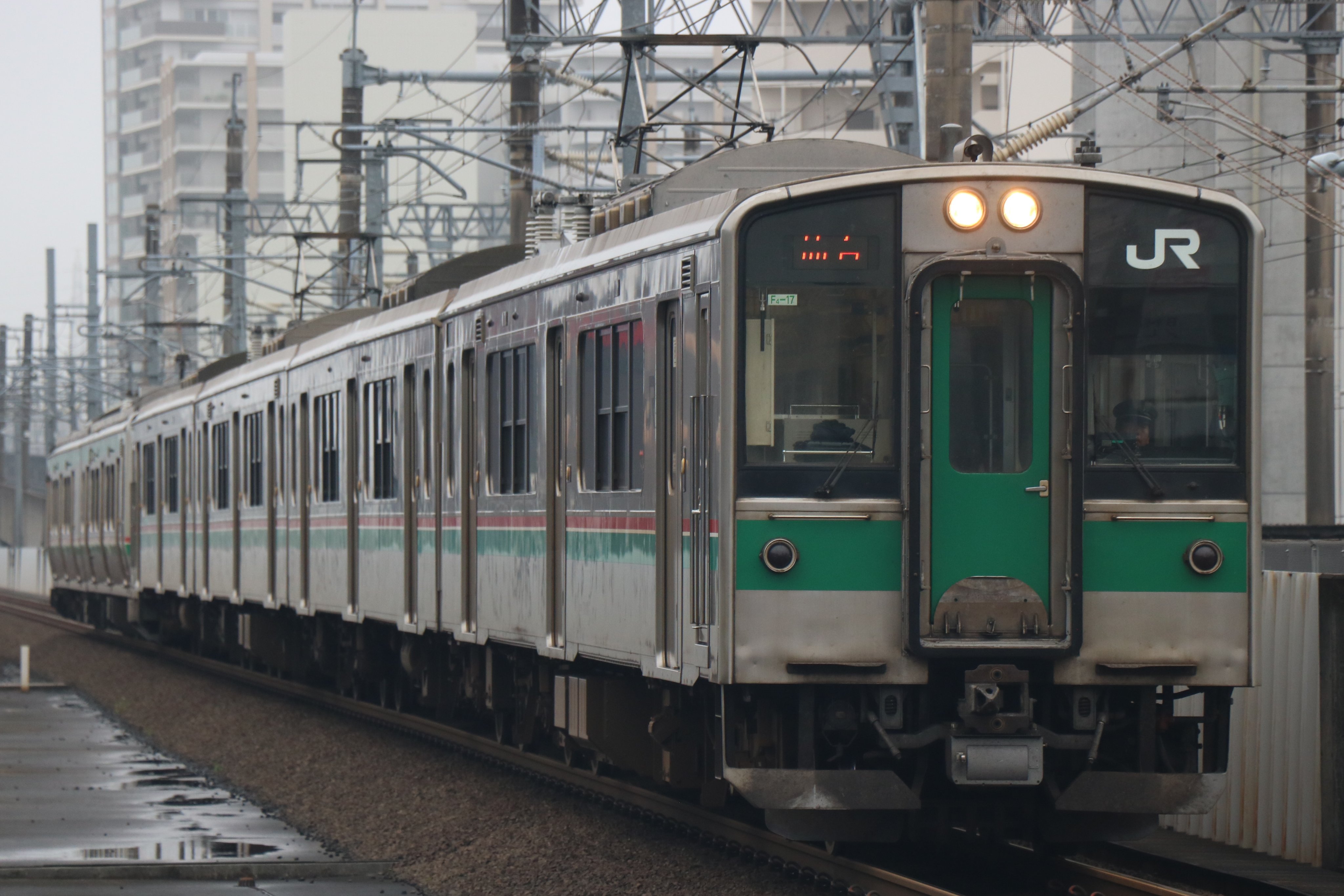 高タカ on Twitter: "8/12撮影 2965M 阿武急8100形A-11+A-3編成 571M E721系P-21+P-**+701系F2-22編成 227M E721系P4-5 ...