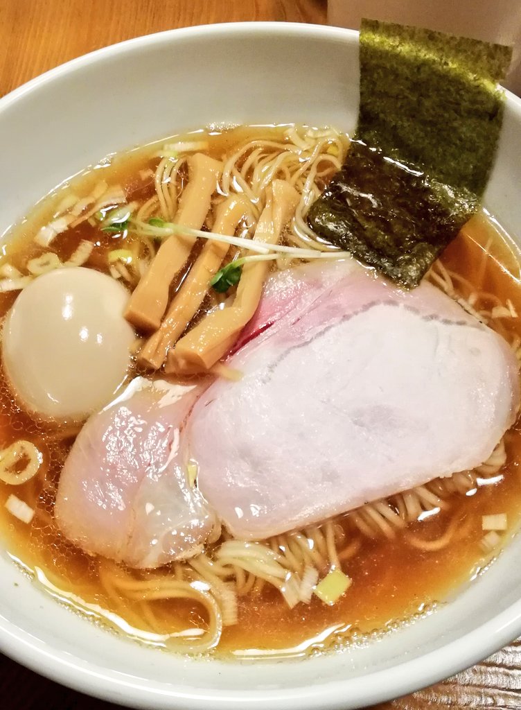とっち Fire Horns On Twitter ロックロックこんにちは Official髭男dism 大阪にて、いいライブをやっ