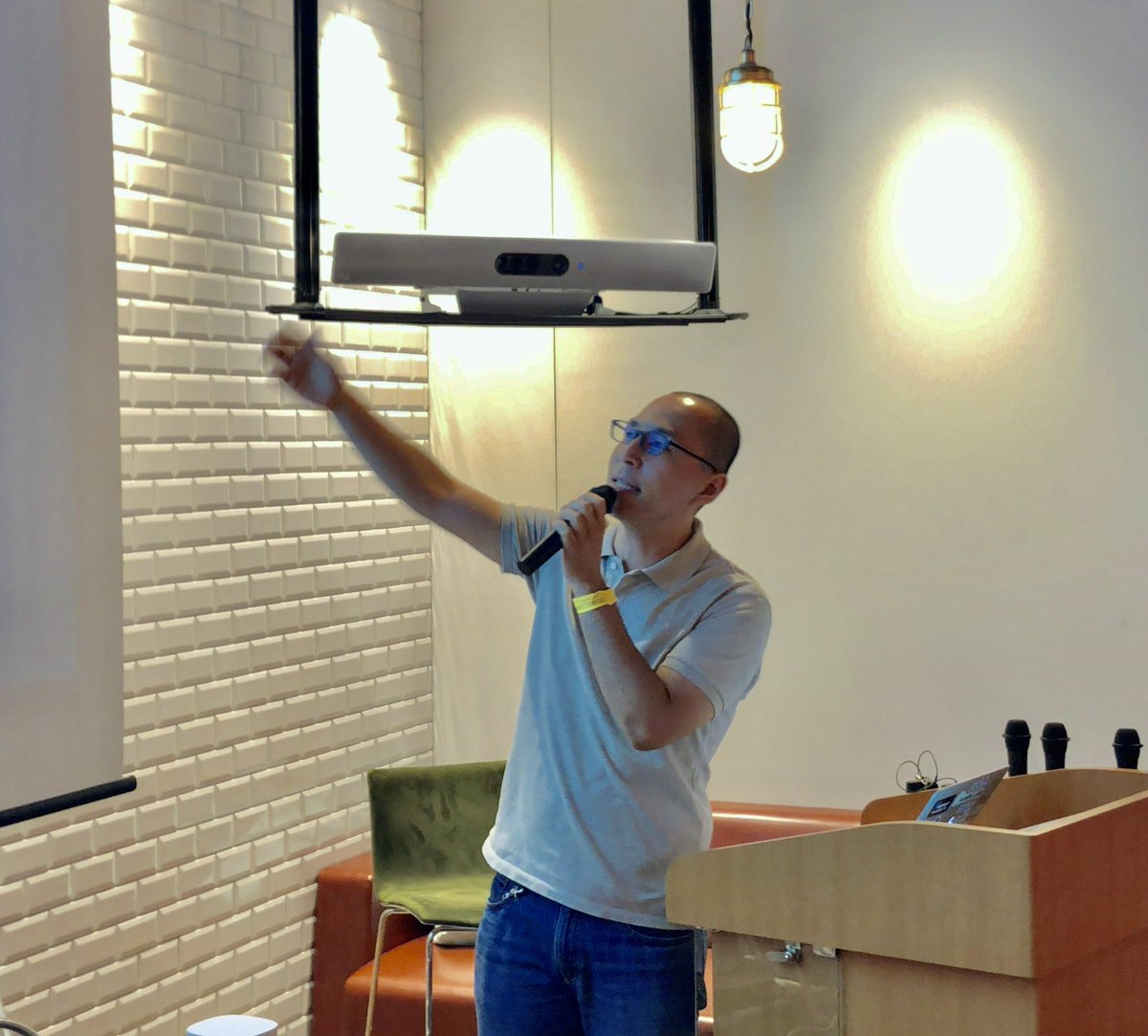 you on Twitter: "引き続き、@nabemasat さんによるLT！ #DevRelJp…