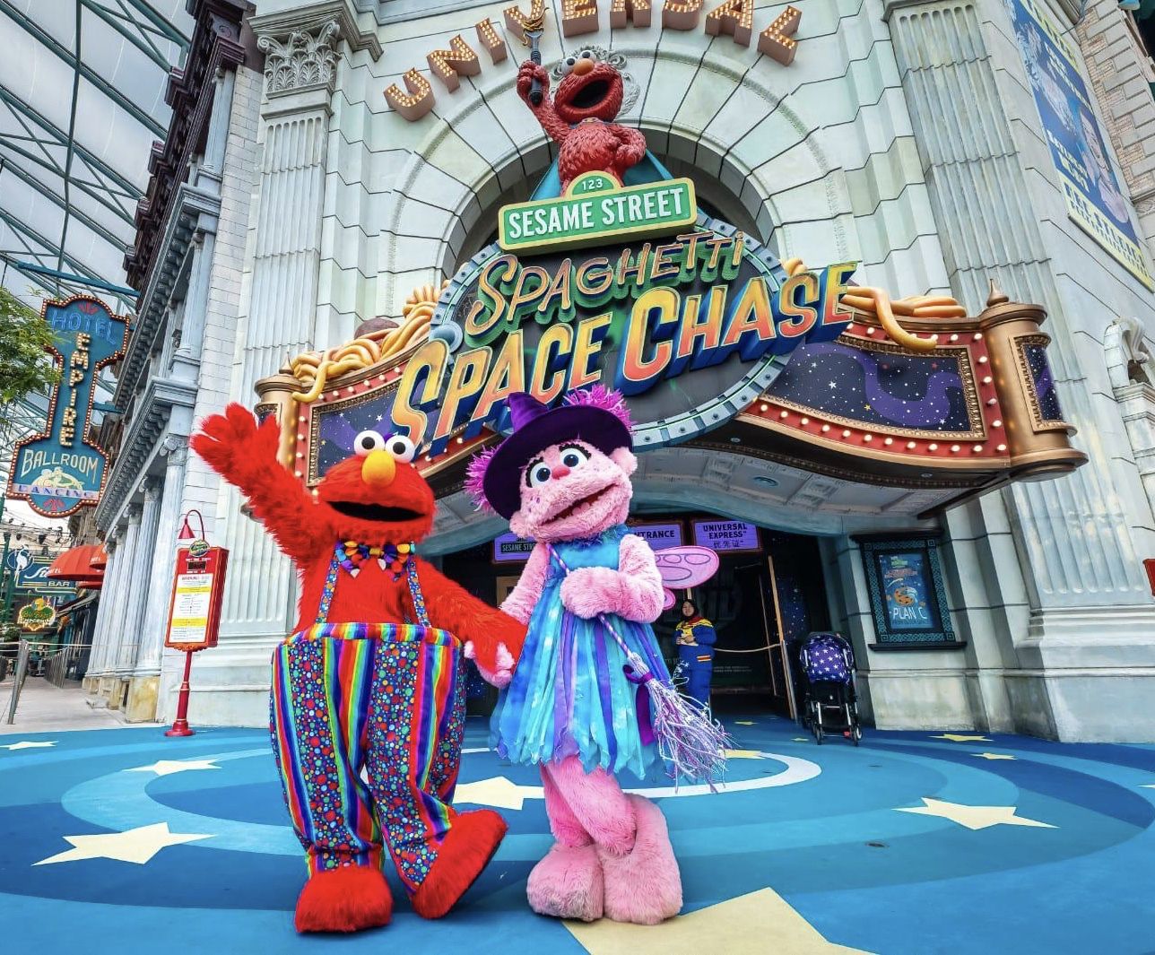 ResortsWorldSentosa On Twitter Sesame Street Gets Spooky As Elmo Gets resortsworldsentosa-on-twitter-sesame-street-gets-spooky-as-elmo-gets