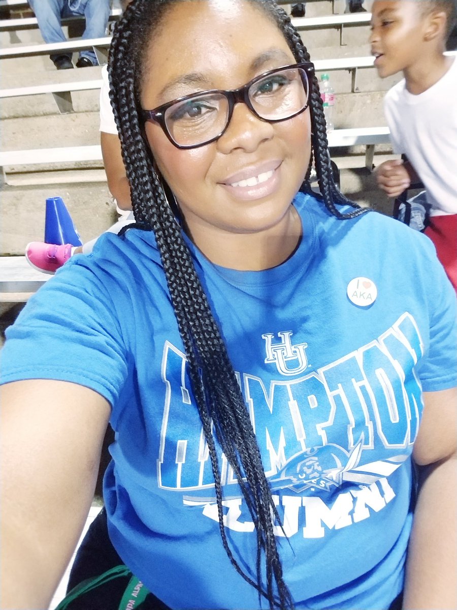 Sonya Hooks's Instagram, Twitter & Facebook on IDCrawl