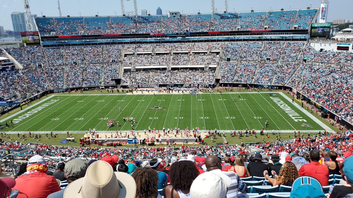 NFL still sucks Week 1 2019 - tons of empty seats