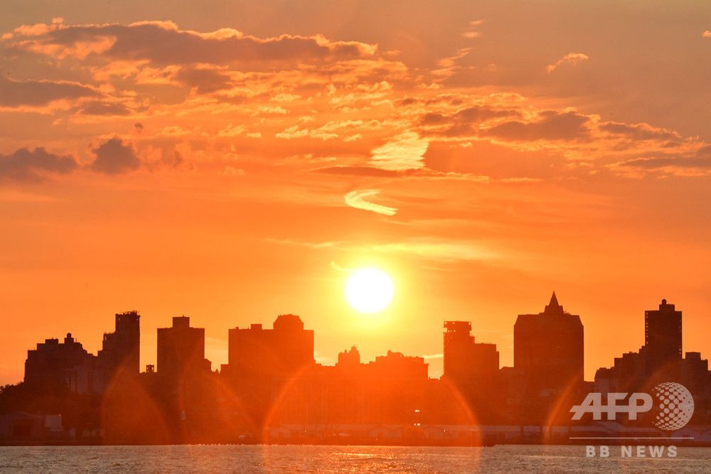 AFPBB News on Twitter: "【写真特集】AFPのカメラマンが世界中で撮影した朝日（全71枚）https://t.co/Ai50gbqmBG https://t.co ...