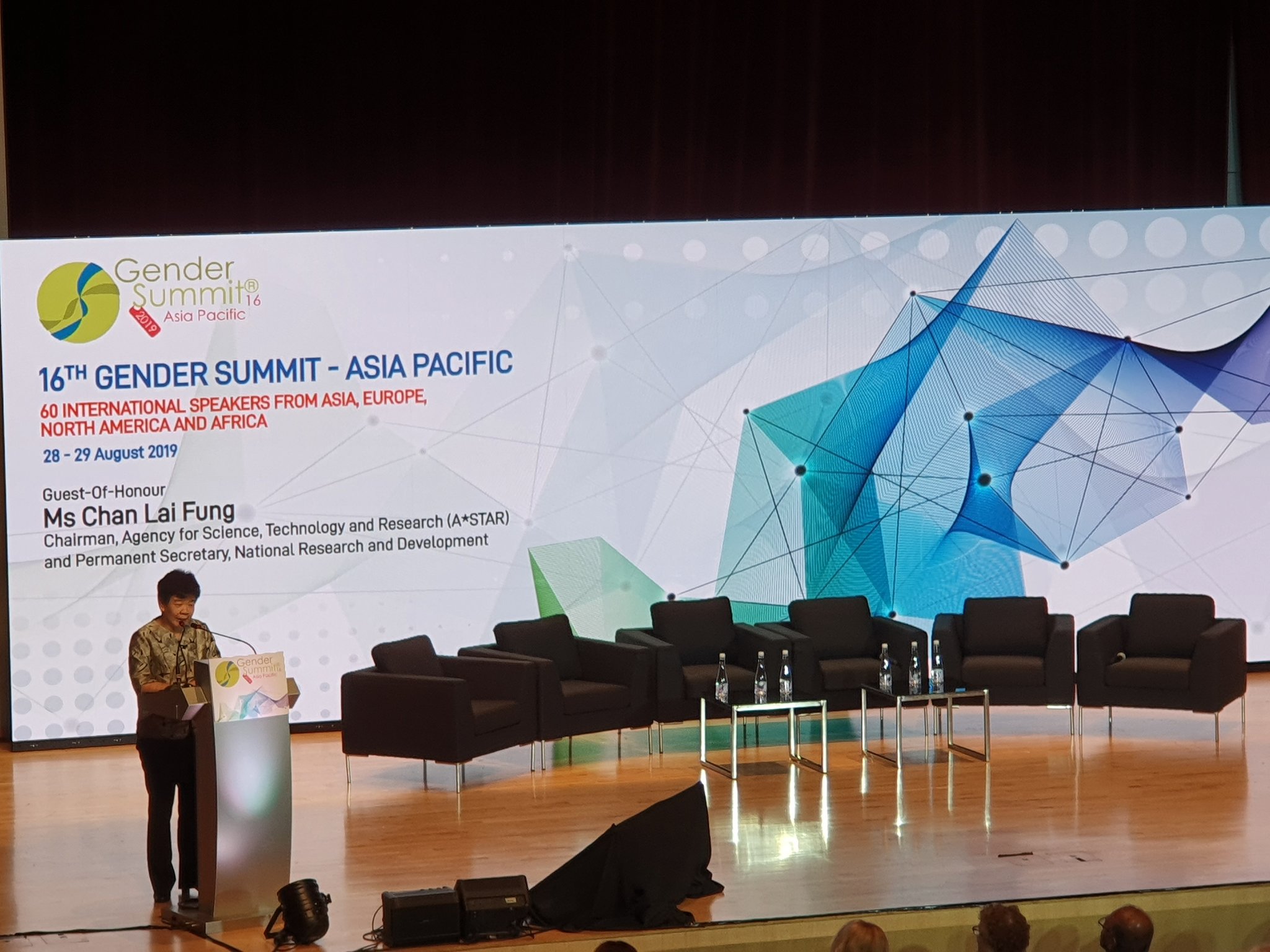 Swaine Chen on Twitter: "Chan Lai Fung from @astar_research giving the opening keynote at the ...