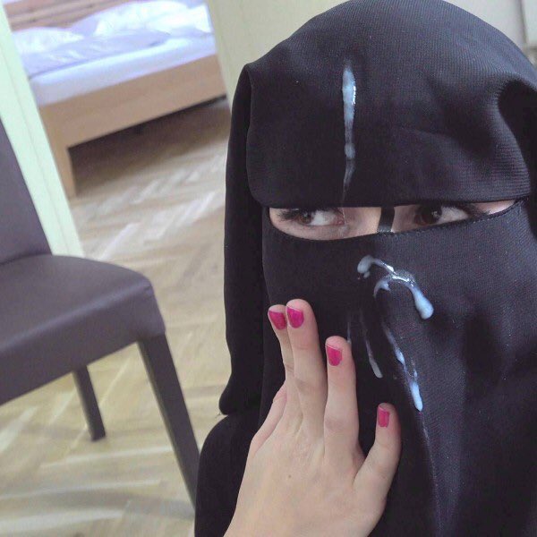 فحل لكل ديوث والمحرومات On Twitter في وحده حصل لها مع الفحل T