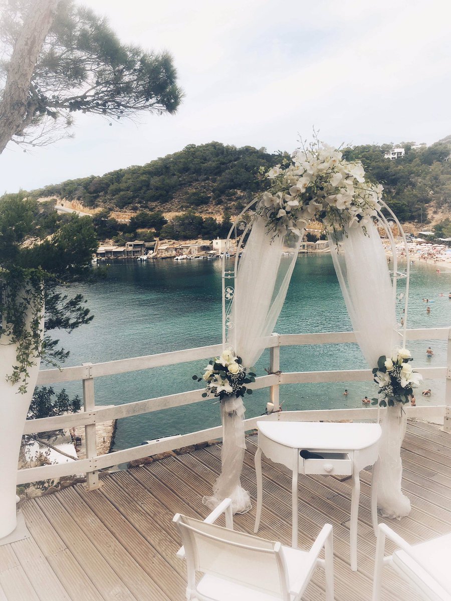 String Infusion on Twitter: "IBIZA WEDDING 🎻🎶💕 Electric LED Solo Violinist in Ibiza for a ...