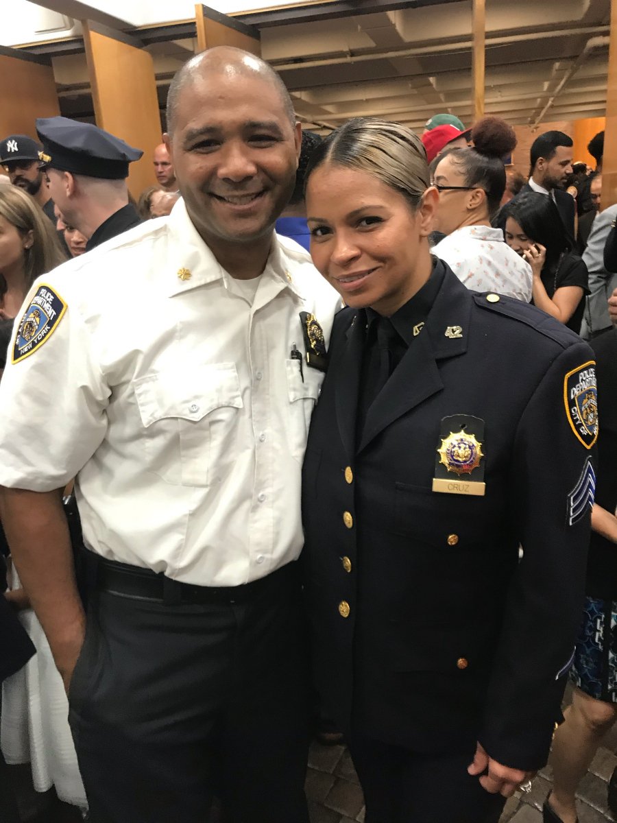 Nypd Luitenant Uniform NYPD Lieutenant Epps, No Longer Under