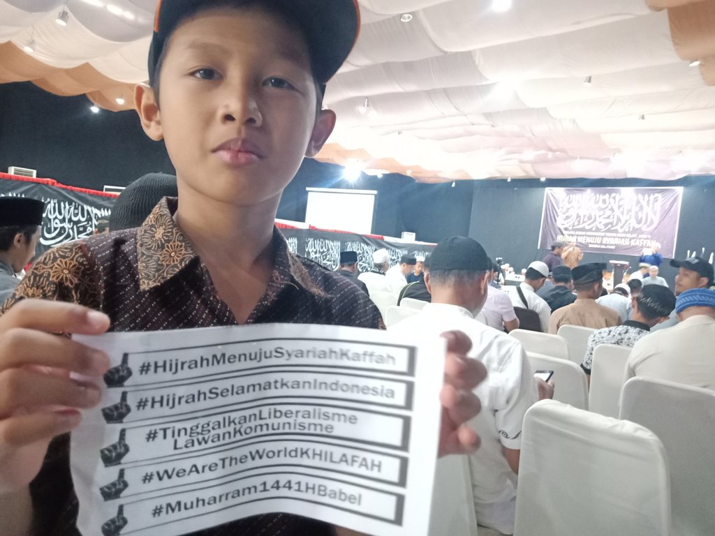 Iyus (@yus_mono) | Twitter