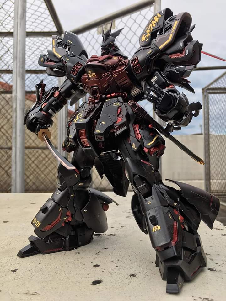 Gundam Sazabi Custom