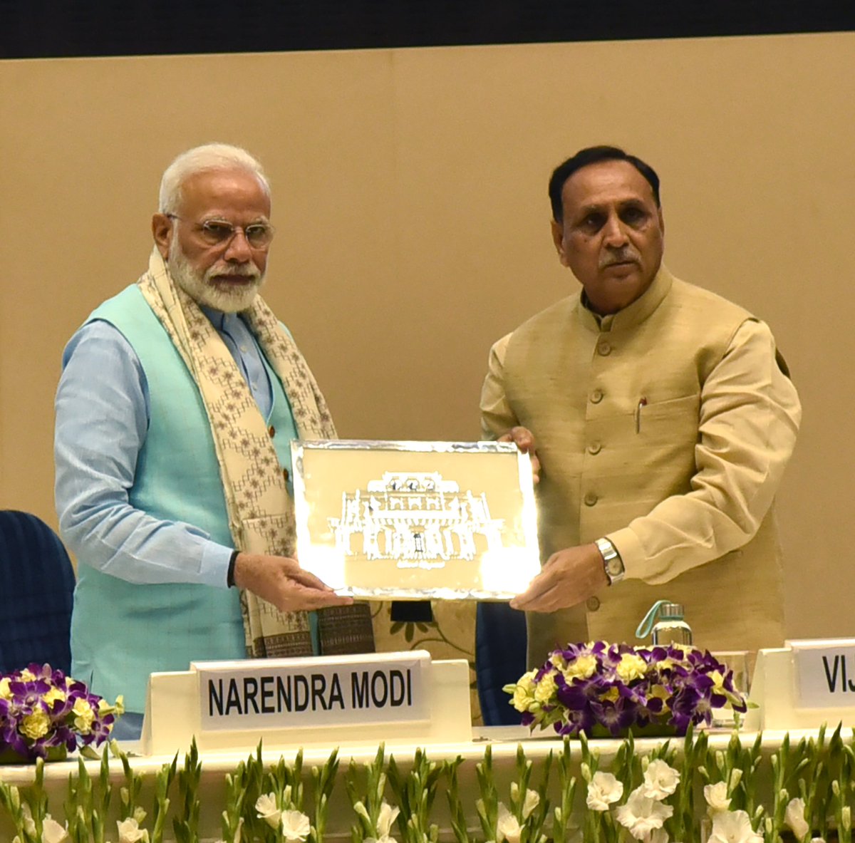 Live: PM Narendra Modi inaugurates Garvi Gujarat Bhavan in New Delhi ...