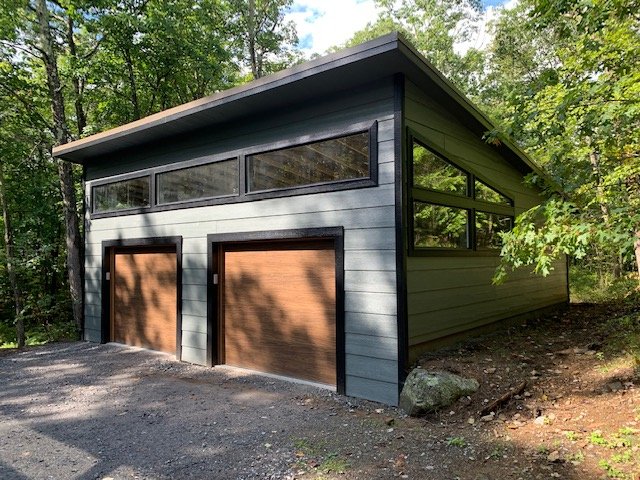 Modern Detached Garage Design