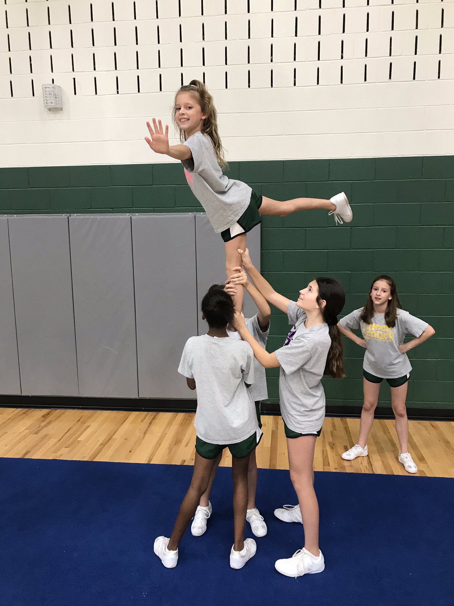 Arabesque Cheer Stunt