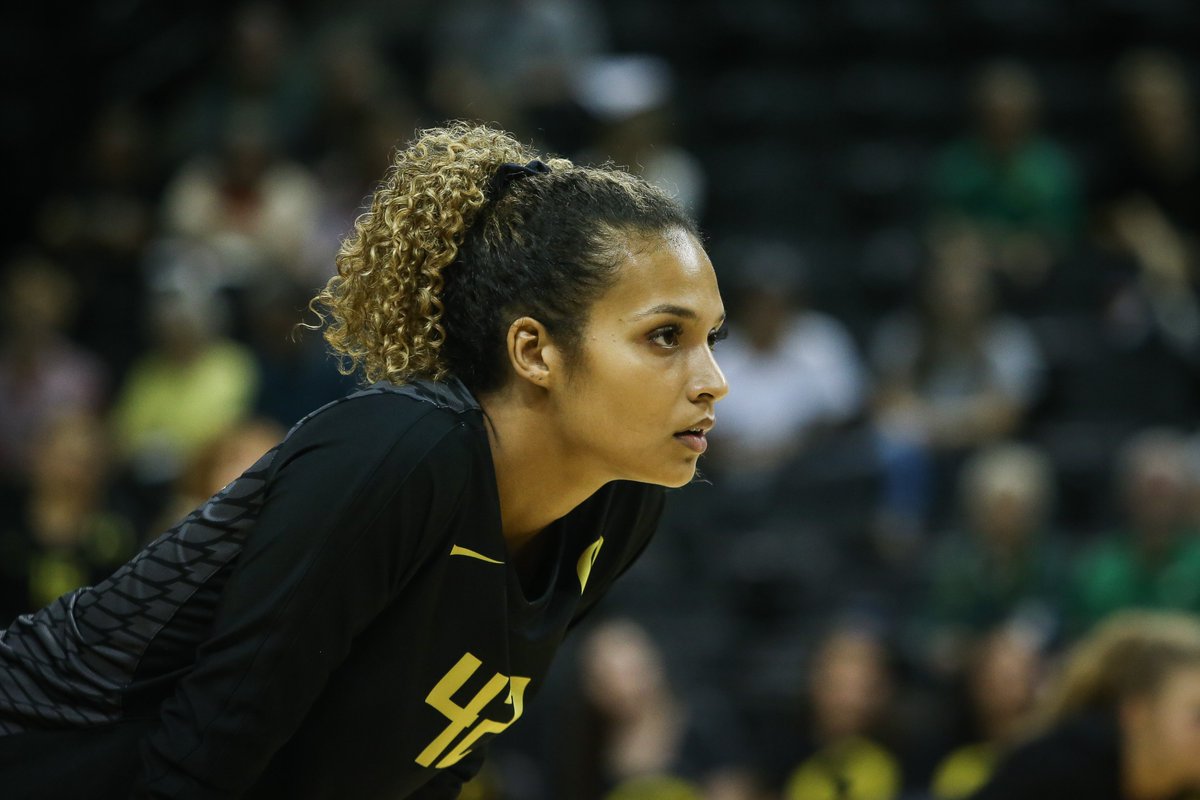 Back-to-back rejections for Karson Bacon 😤 Three straight for Oregon ...