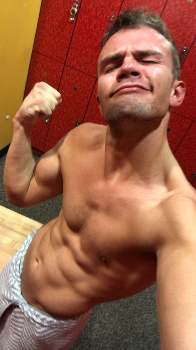 Logan Cross on Twitter: "Okay sluts, here’s with no filter 😘…