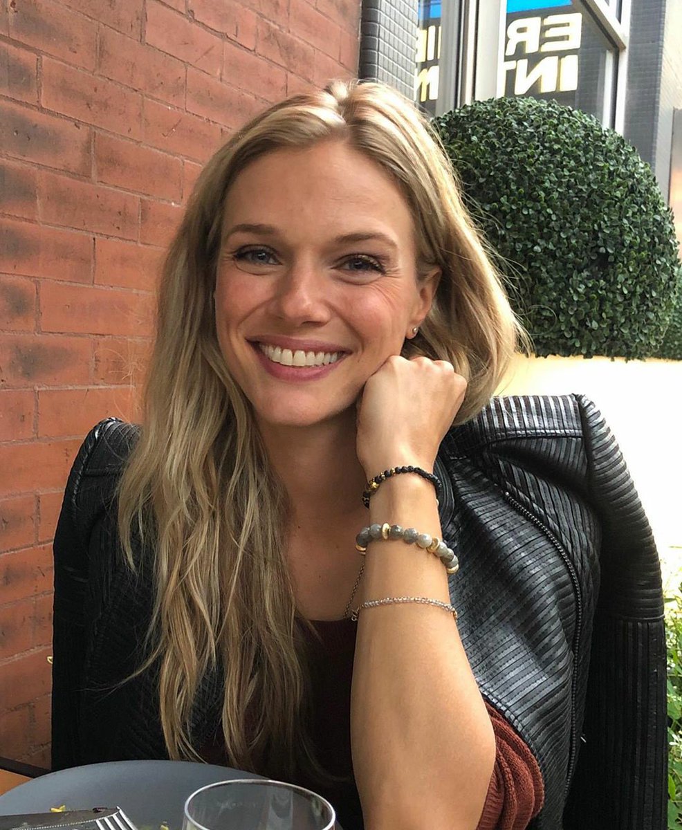 One Chicago - NBC Multiseries - Hailey Upton | Tracy Spiridakos #3 "You ...