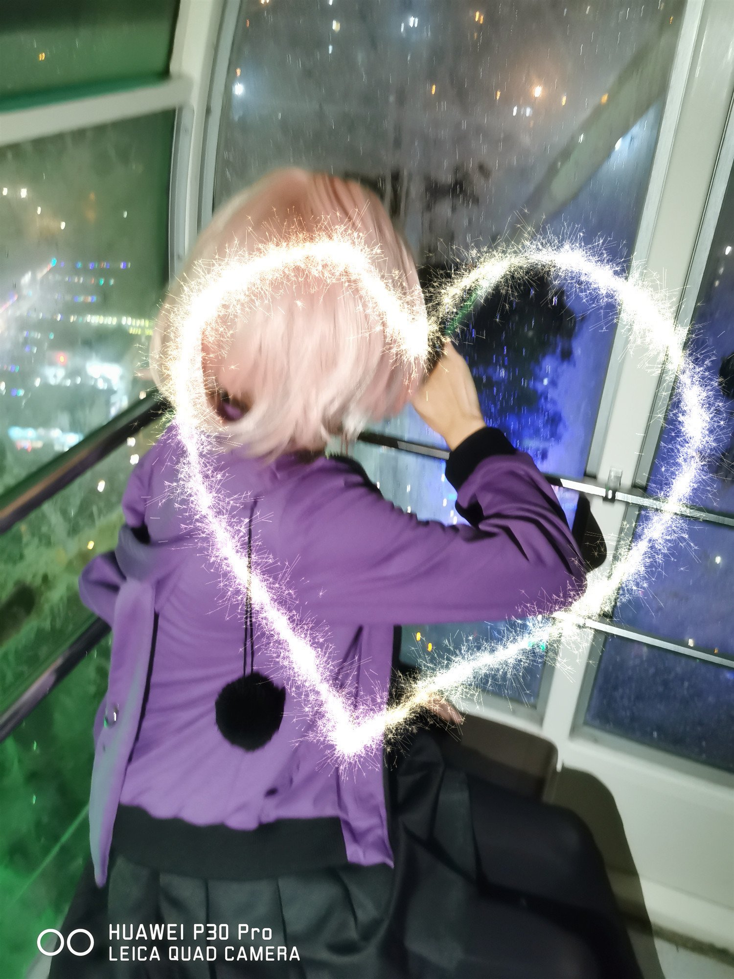 城奈奈 on Twitter: "御主，要不要试着抓住夏天的小尾巴呢~ 《阿斯托尔福—夜场游园》的先行预告来了呐 悄声说：这次有和很厉害的dalao联动了呢，大家看左下的水印能猜出来是哪一位吗 ...