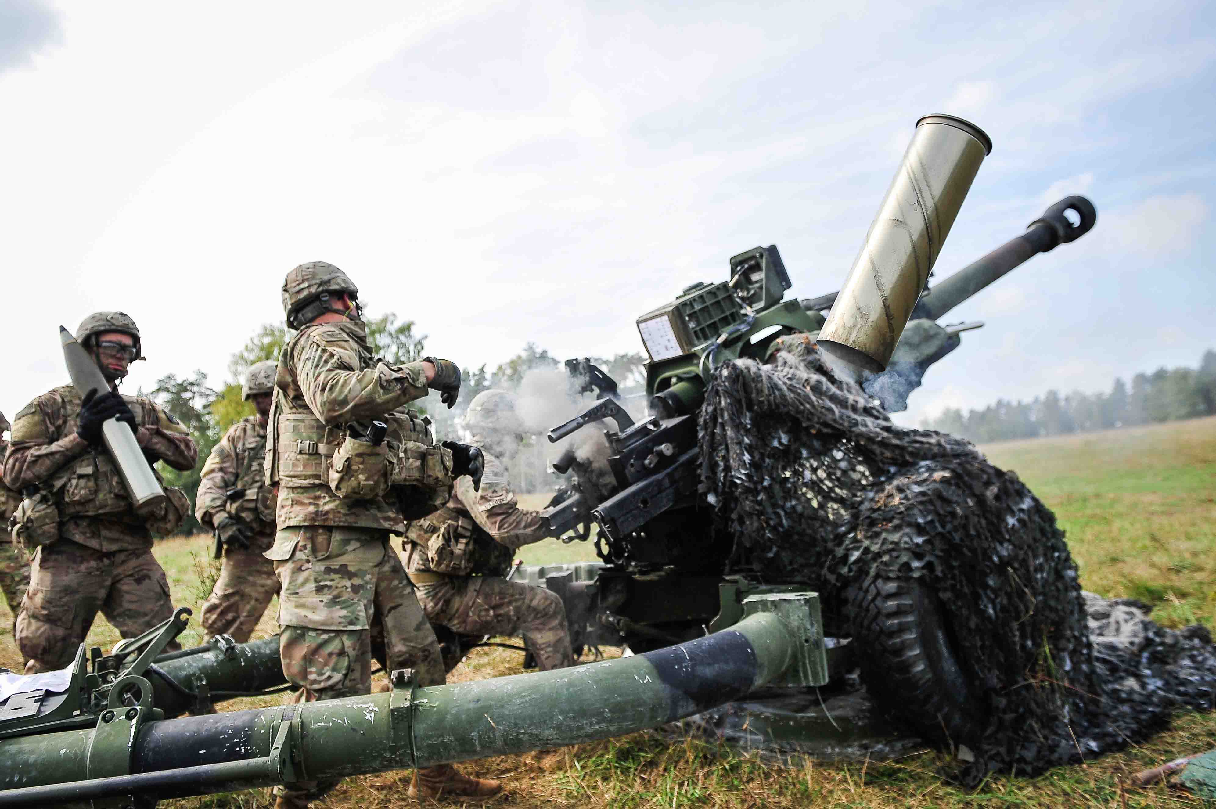 CSM Jeremiah Inman on Twitter: ". @173rdAbnBde #SkySoldier SPC Mitch Evarts tosses the casing of ...
