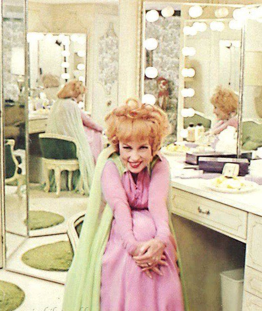 Agnes Moorehead Endora