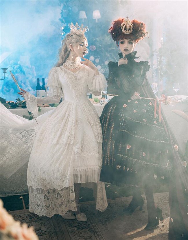 White Witch Alice In Wonderland